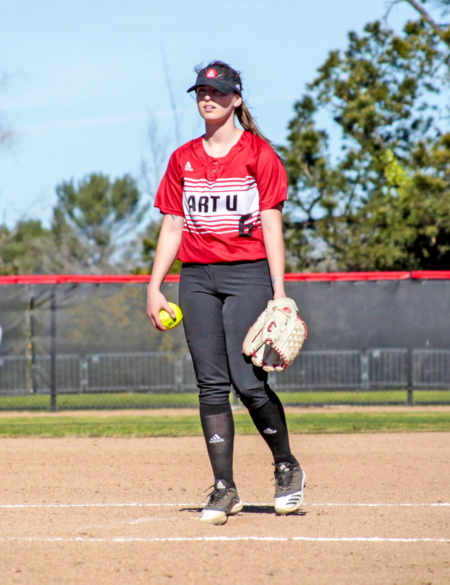 #KnightsRoundtable – Q&A with Haley Arnold-Jolley | Art U News