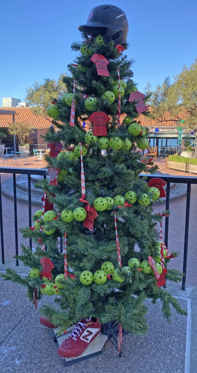 ART U Softball Unites Around Creative Community Service | Art U News